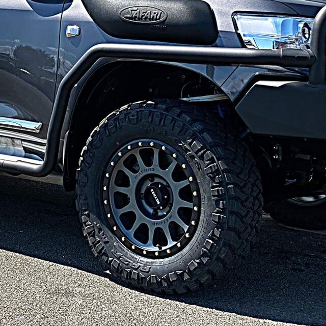 Side Steps & Rails For 4x4 Protection In Any Offroad Adventure