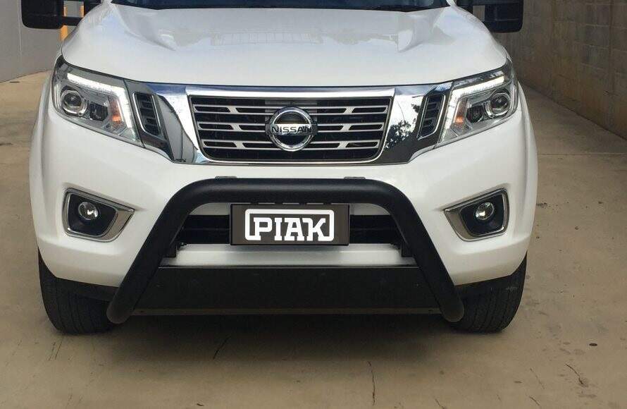 PIAK Premium Nudge Bar to suit Nissan Navara NP300 2105-2021